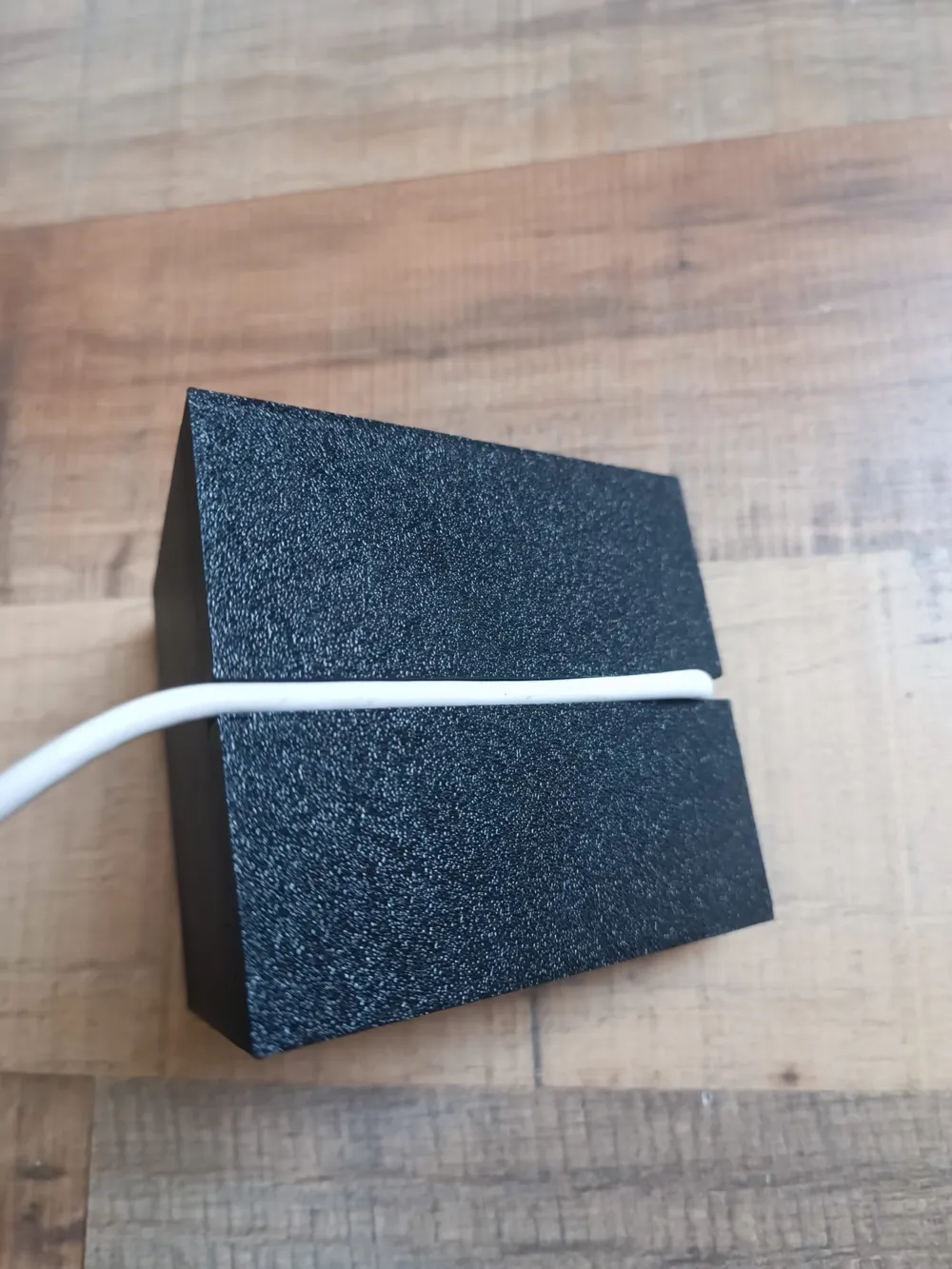 phone charging station by Alex Schaaf - MakerWorld