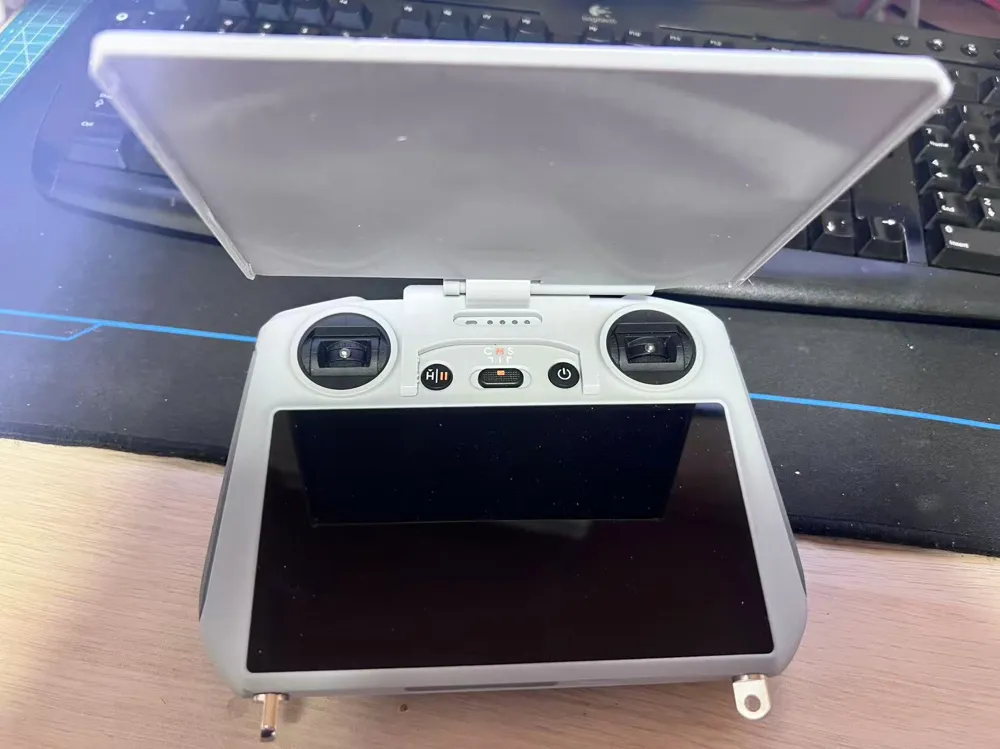 DJI RC Sunshade for Screen Remote Controller - Free 3D Print Model - MakerWorld