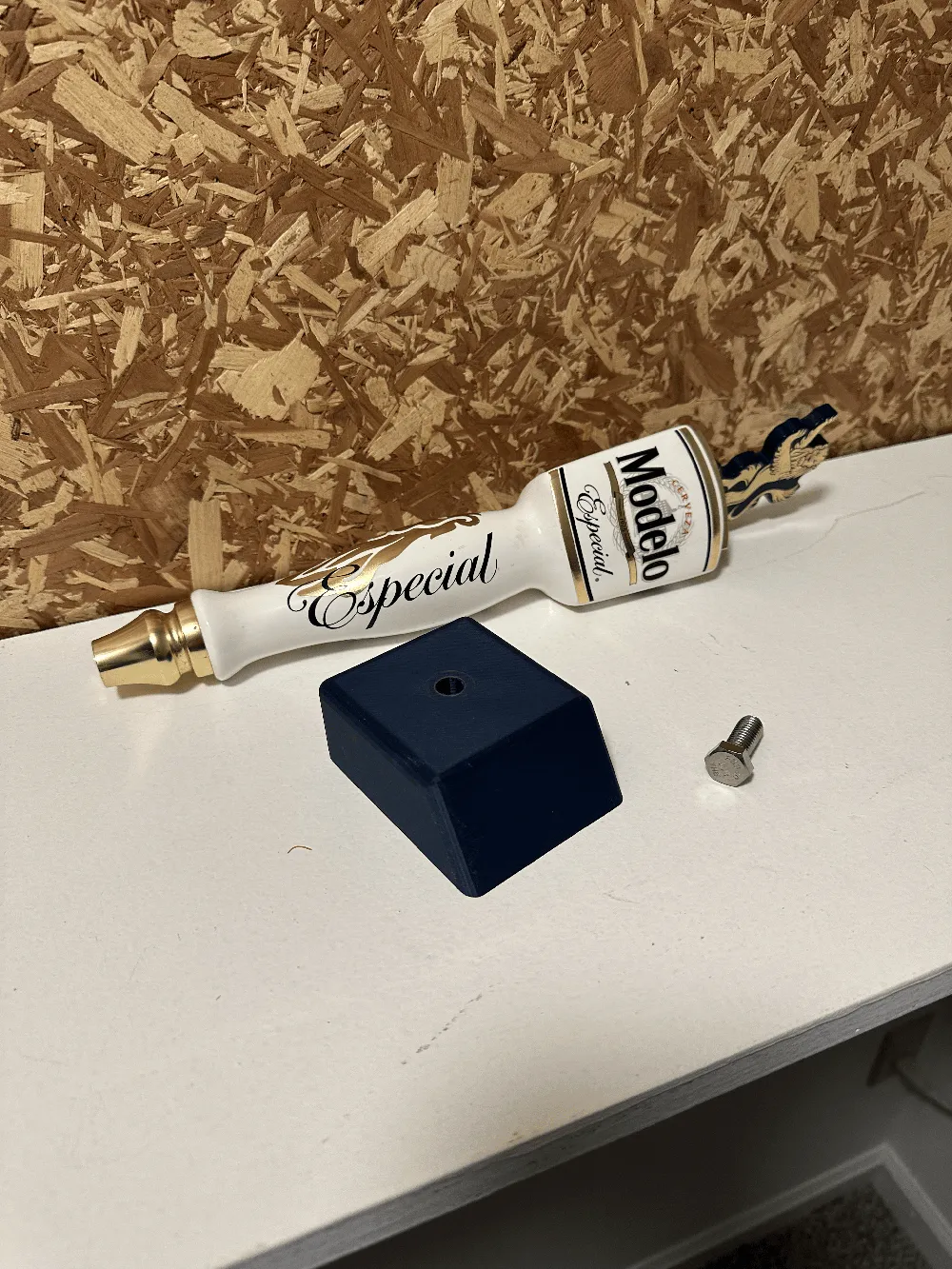 Tap Handle Display Base with Center Bolt - Free 3D Print Model - MakerWorld