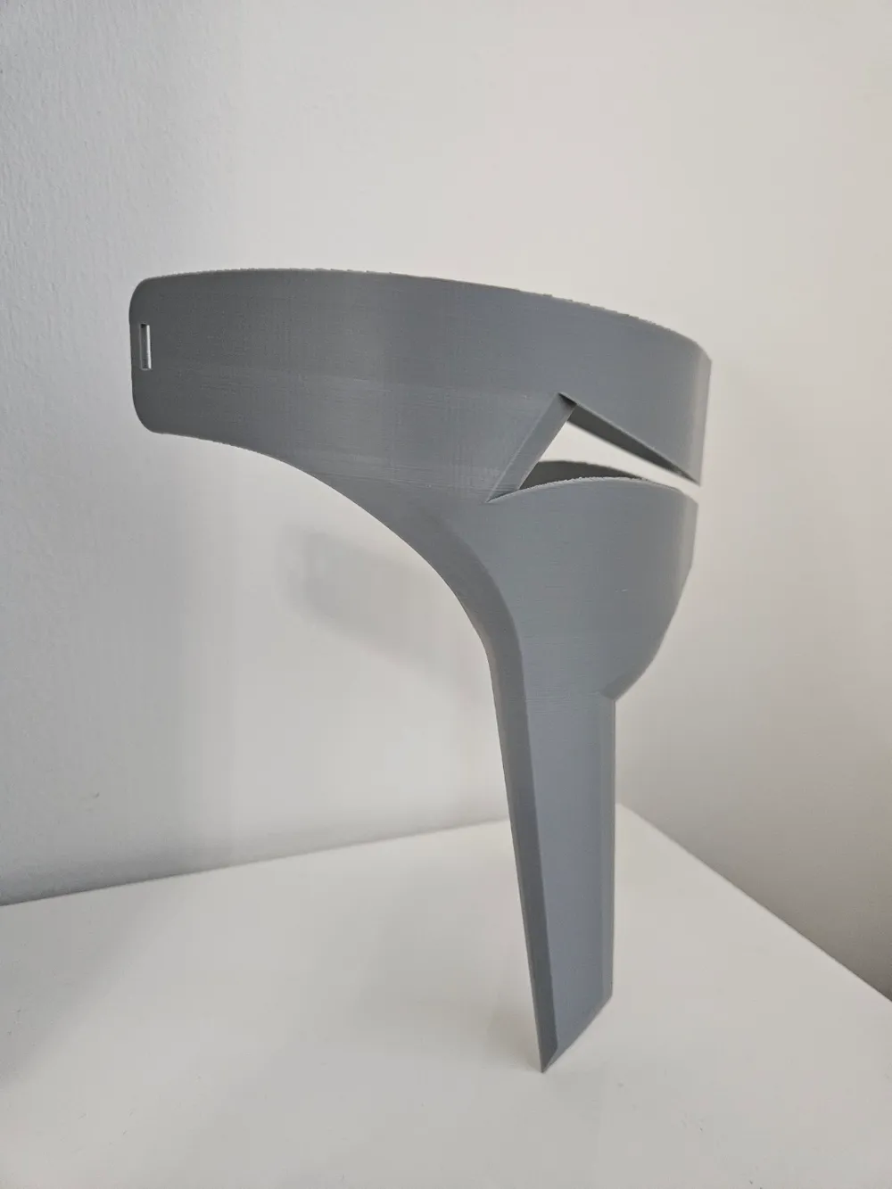 Futuristic Mask by VictorS - MakerWorld