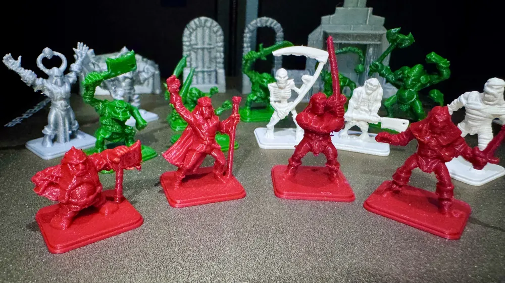 Heroquest Miniature Wizard - Free 3D Print Model - MakerWorld