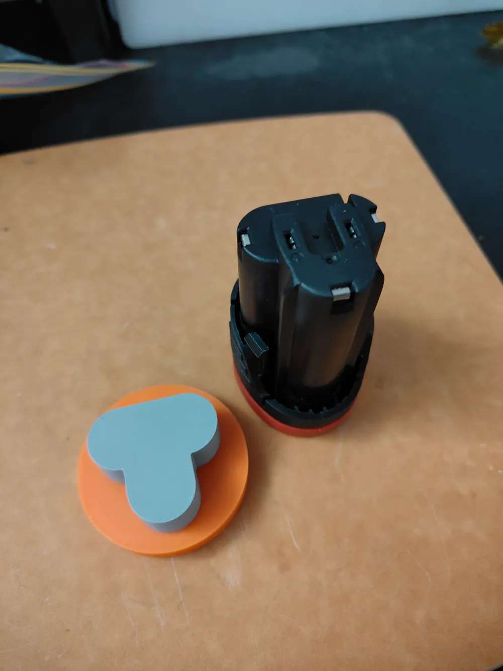 Toolpro 12V Battery Charger Dust Cap by Polymer Planet - MakerWorld