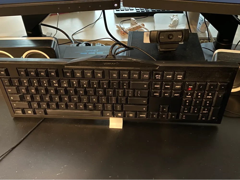 keyboard vertical mount for 20mm keyboard height - Free 3D Print Model ...