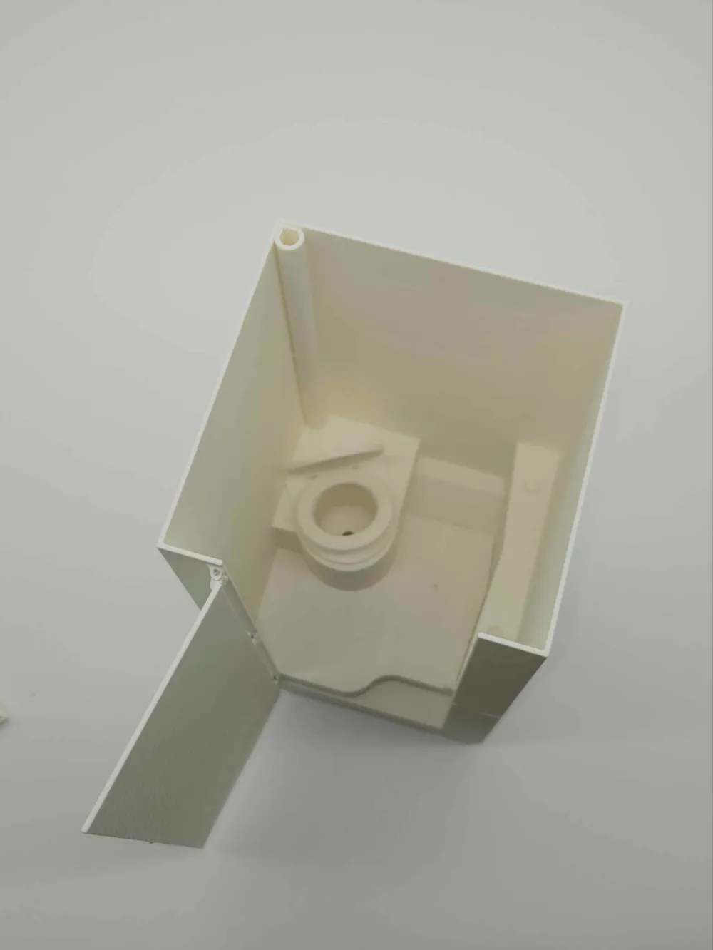 Porta Potty - DETAILED - Scale model by MakerShed MakerWorld: Download ...