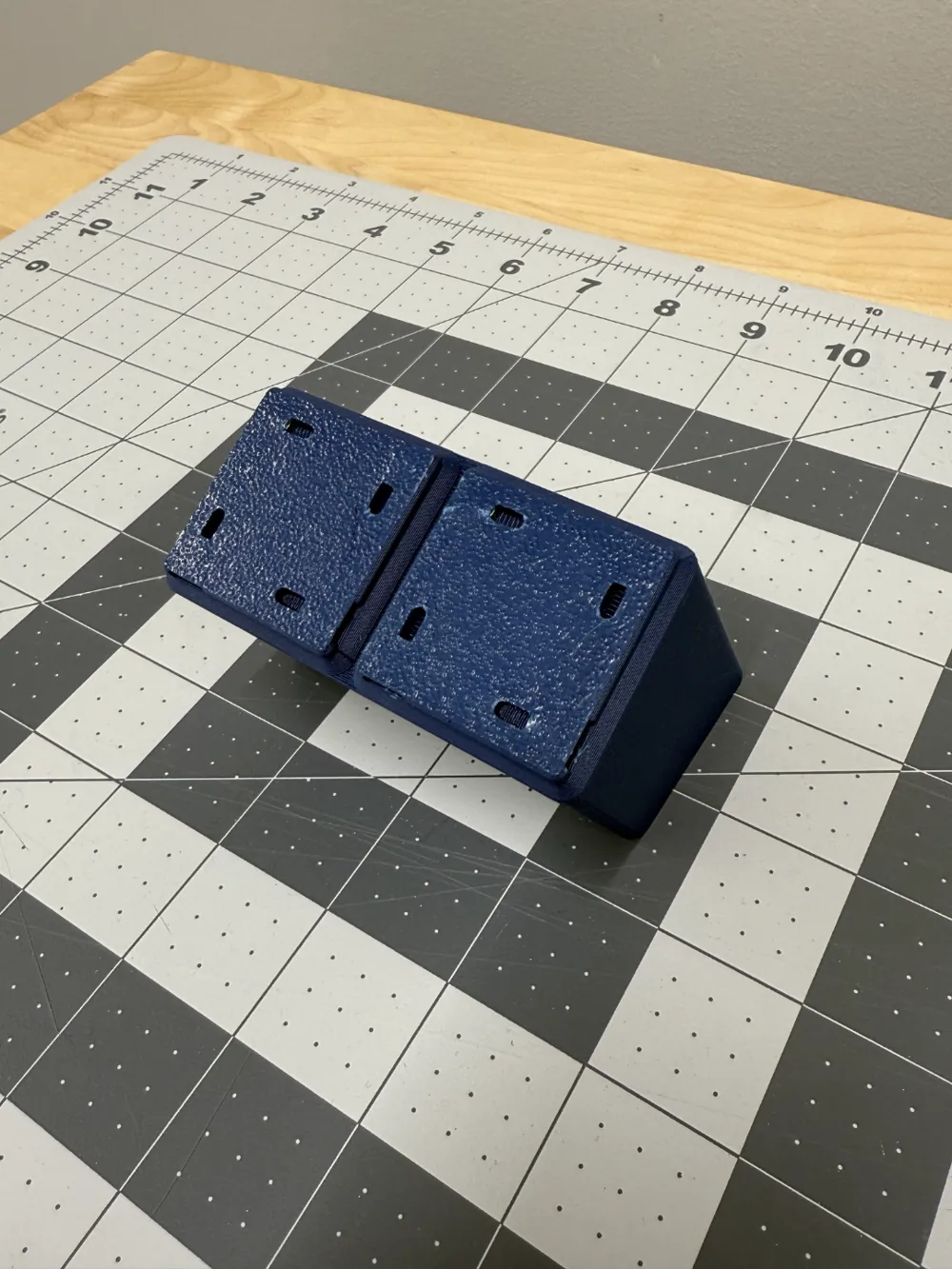 Gridfinity 2x1, 3 Tier, Sandpaper holder by IDCrisis0 MakerWorld ...