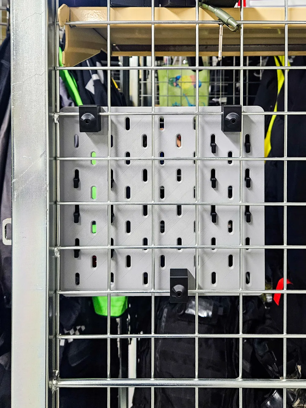 Skadis Wire Mesh Mount by AU3D MakerWorld: Download Free 3D Models