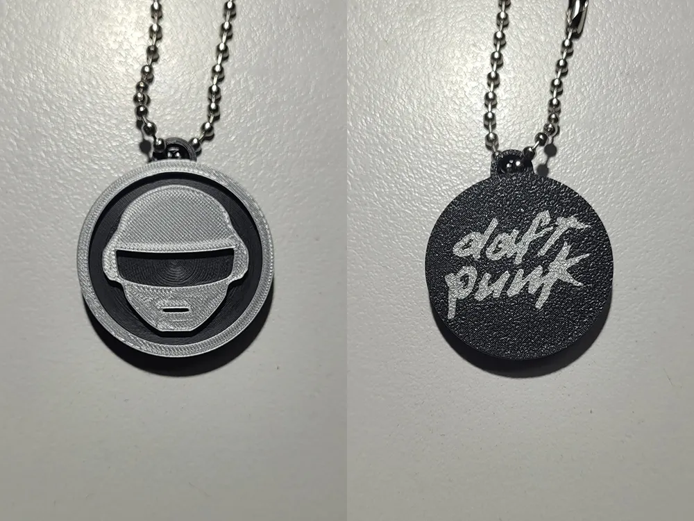 Daft Punk Thomas Hjälm Dubbelsidig Nyckelring - Gratis 3D utskrifts ...