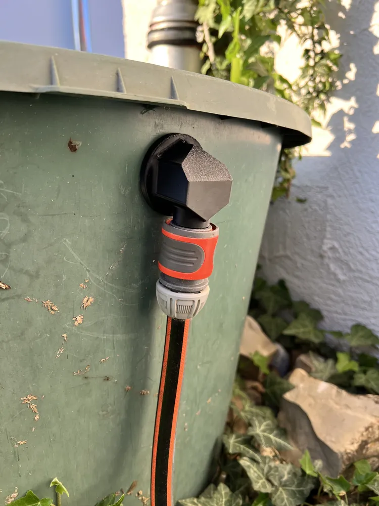 D30 Water barrel connection Gardena + Profi-System by Gorilla ...