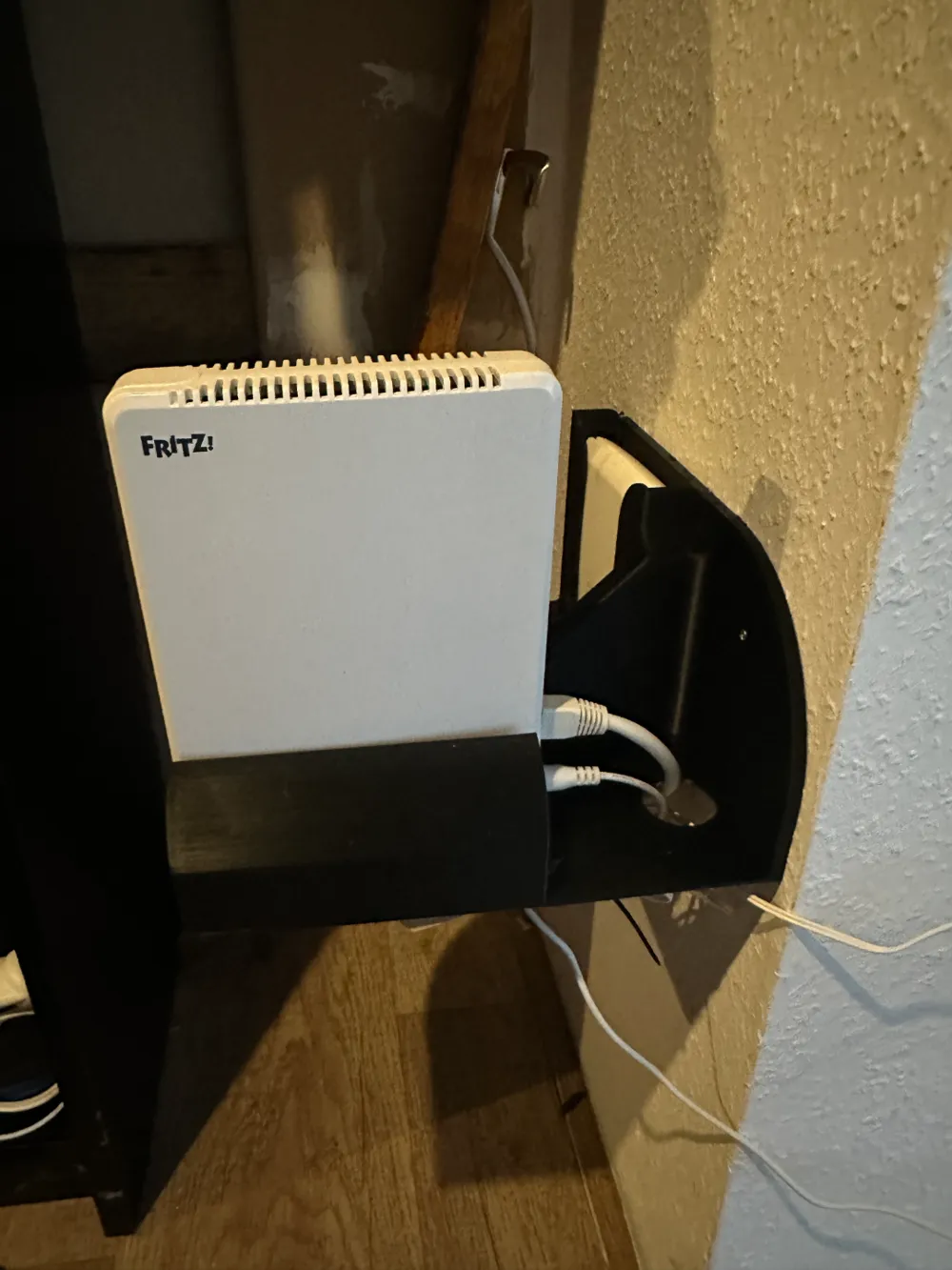 Fritzbox 6000 Wall Mount with Homematic IP by user_2041986670 - MakerWorld