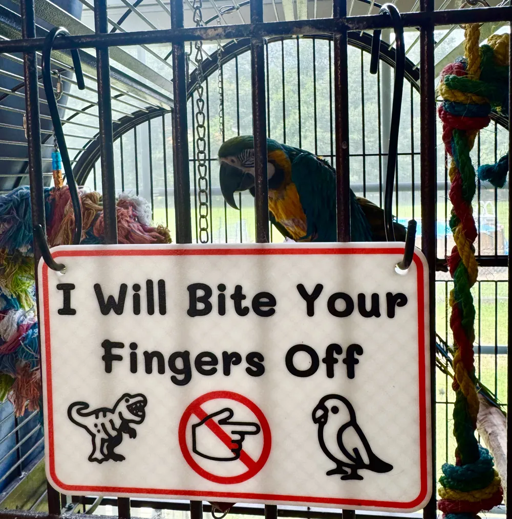 "I Will Bite Your Fingers Off" Sign for Parrots - Free 3D Print Model ...