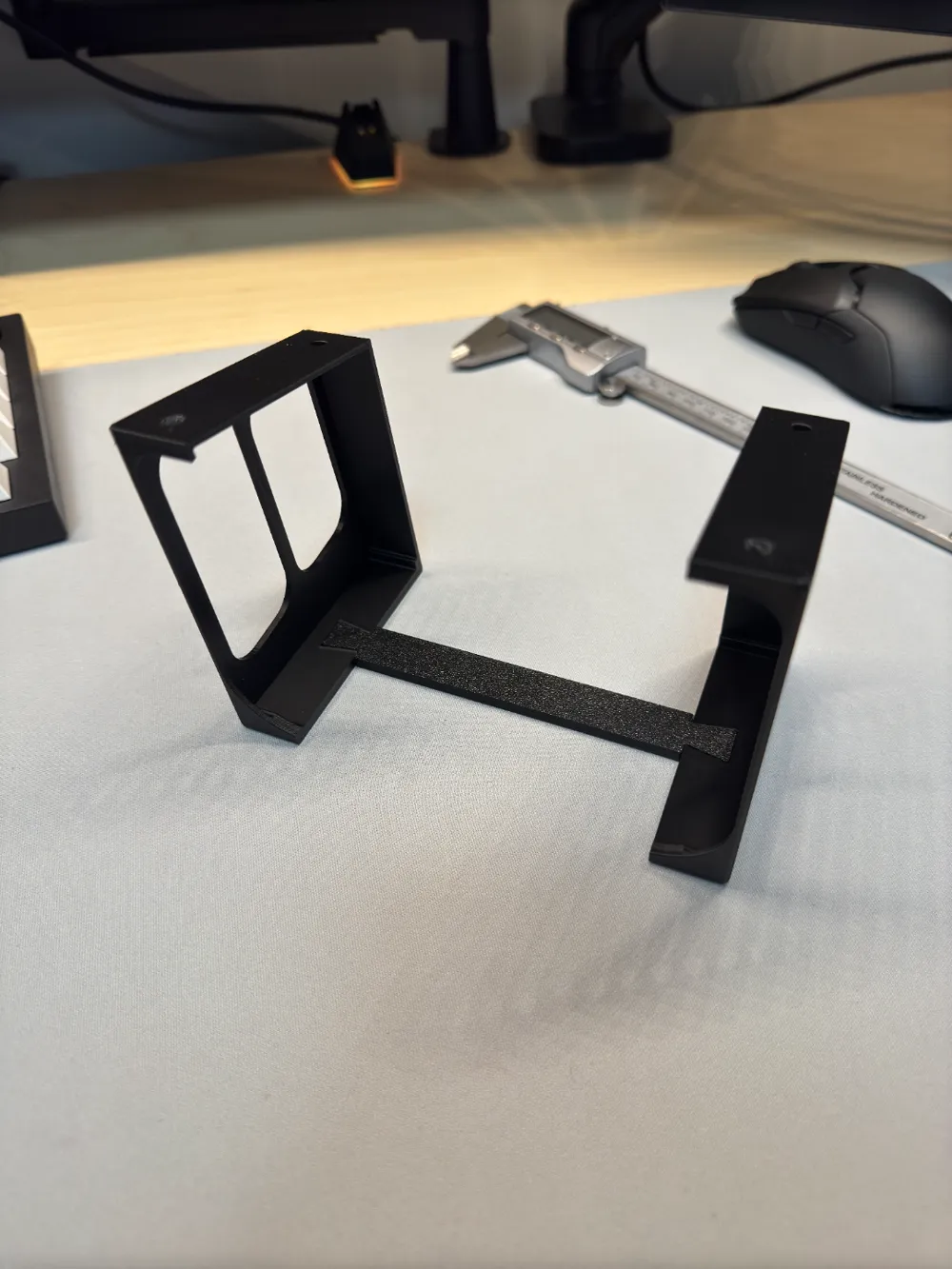 ASTRO MIXAMP PRO TR under-desk mount by realityunf0lds - MakerWorld