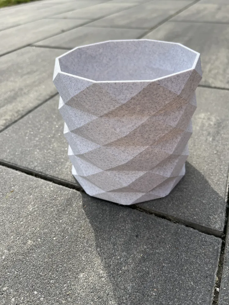 Low poly flower pot by spaiky MakerWorld: Download Free 3D Models