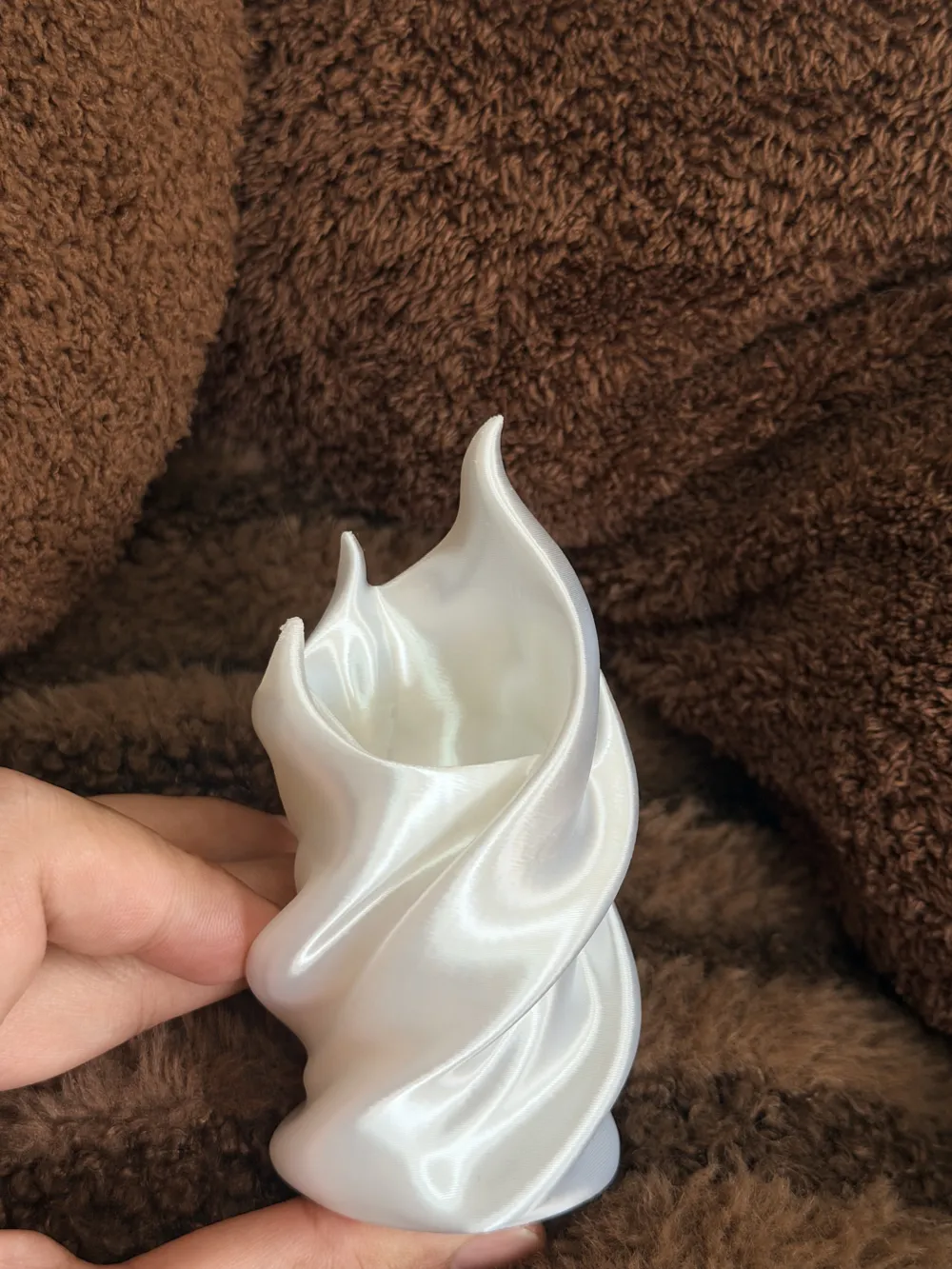 Fiery Silk Pen Holder - Free 3D Print Model - MakerWorld