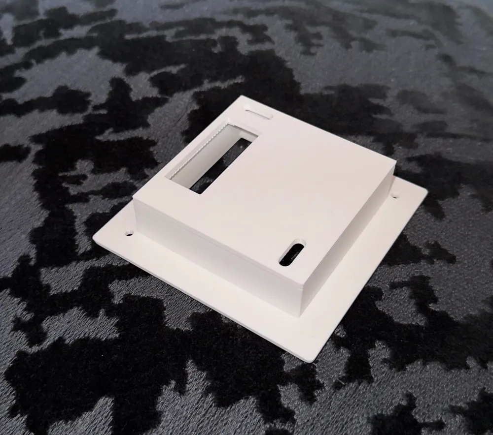 Socket Wall Cap by ArmenioMarques - MakerWorld