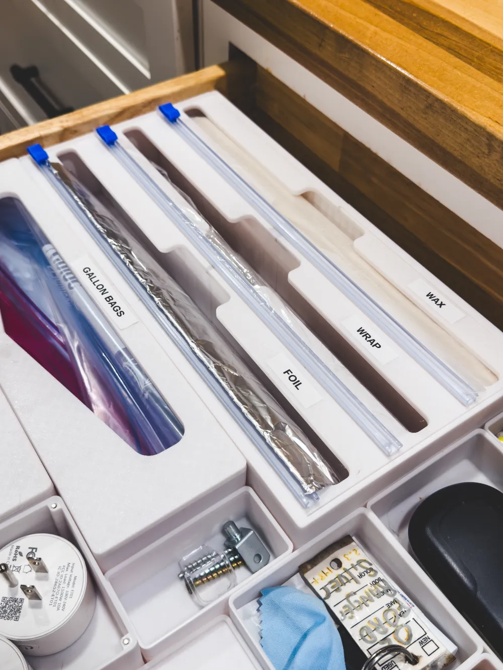 Gridfinity Foil / Plastic Wrap / Wax Paper Holder by Byrd Anthony - MakerWorld