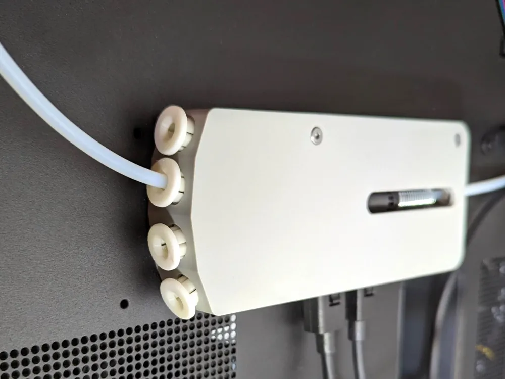 AMS Hub Release Buttons for P1/X1 by Ken Mills - MakerWorld