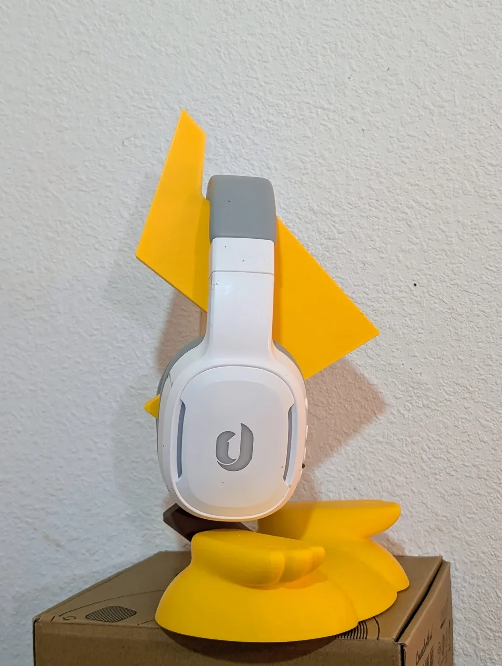 Pikachu Headphone Stand. - Free 3D Print Model - MakerWorld