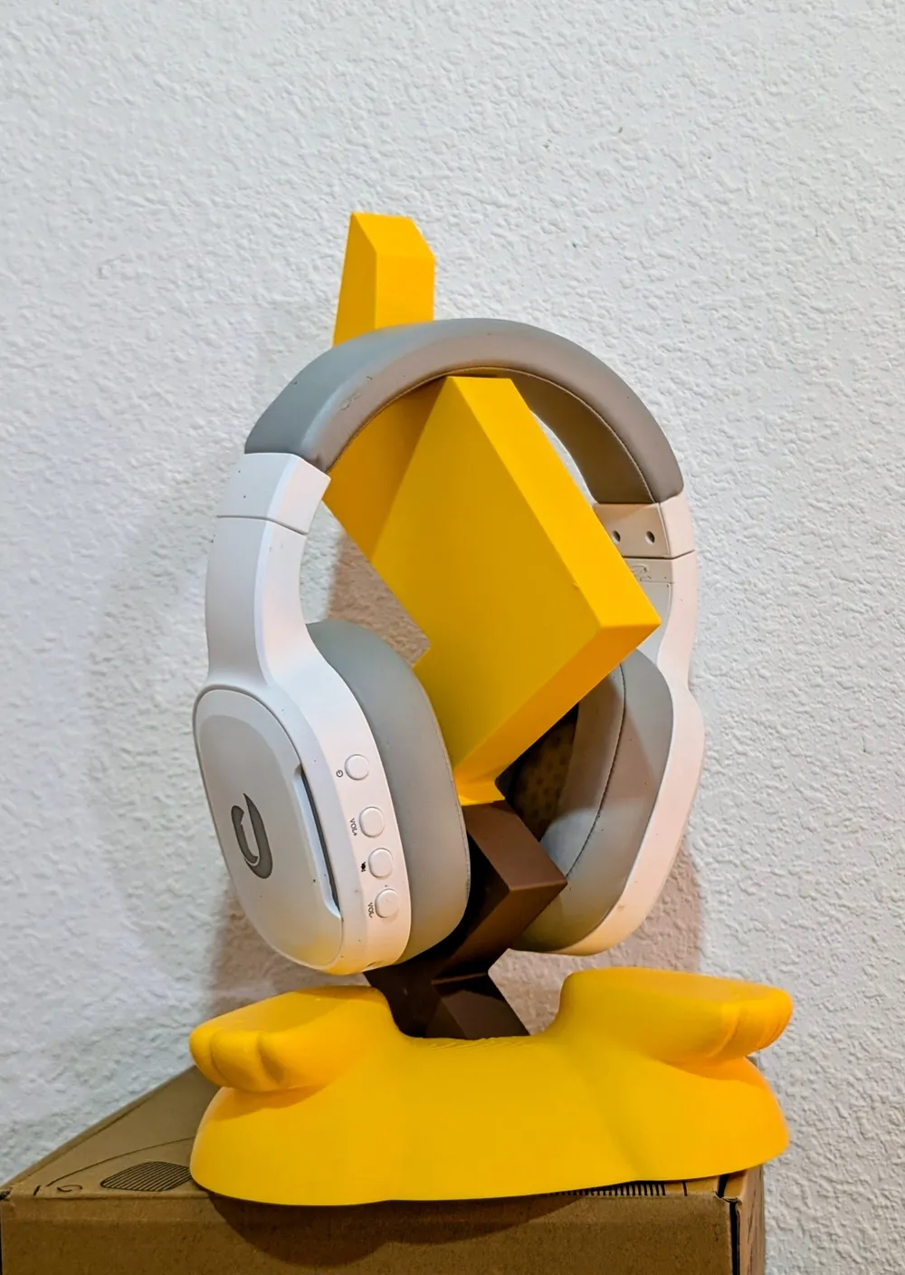 Pikachu Headphone Stand. - Free 3D Print Model - MakerWorld