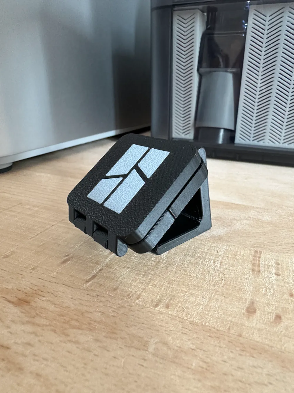 Secure Top Glass Lid Riser - 2 versions - P1S X1C - Free 3D Print Model ...