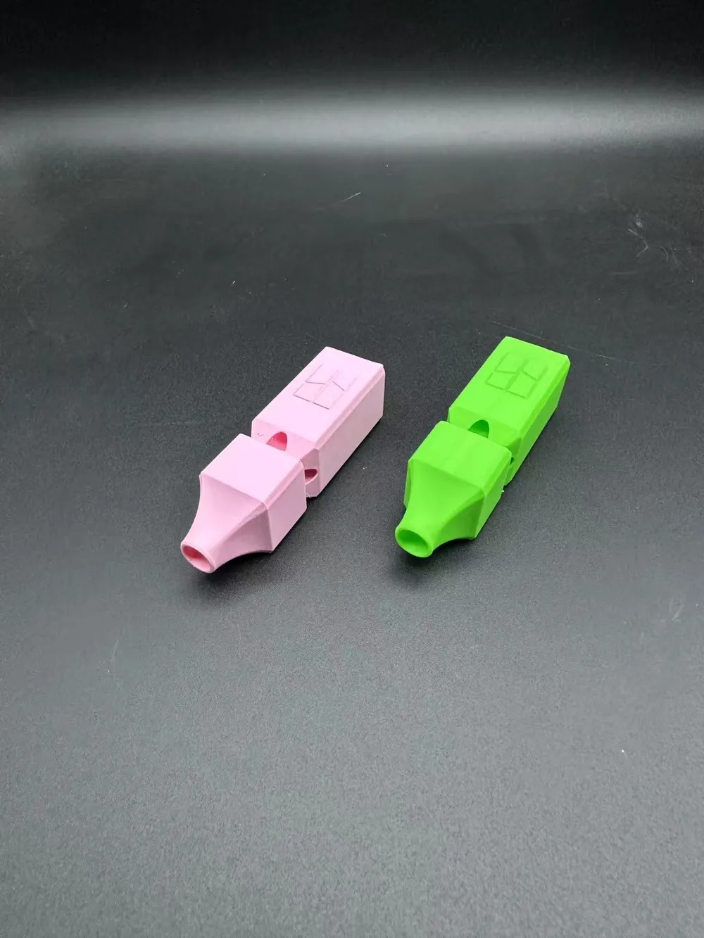 Four-hole extra-loud whistle, 140 decibels (blow with lips against the ...