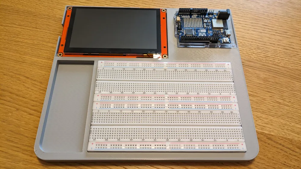 Nextion 5" & Arduino Uno R3/R4 Breadboard by TheGuile - MakerWorld
