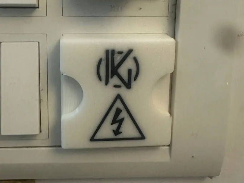 Cubierta de seguridad para enchufe tipo D - Modelo de impresión 3D ...