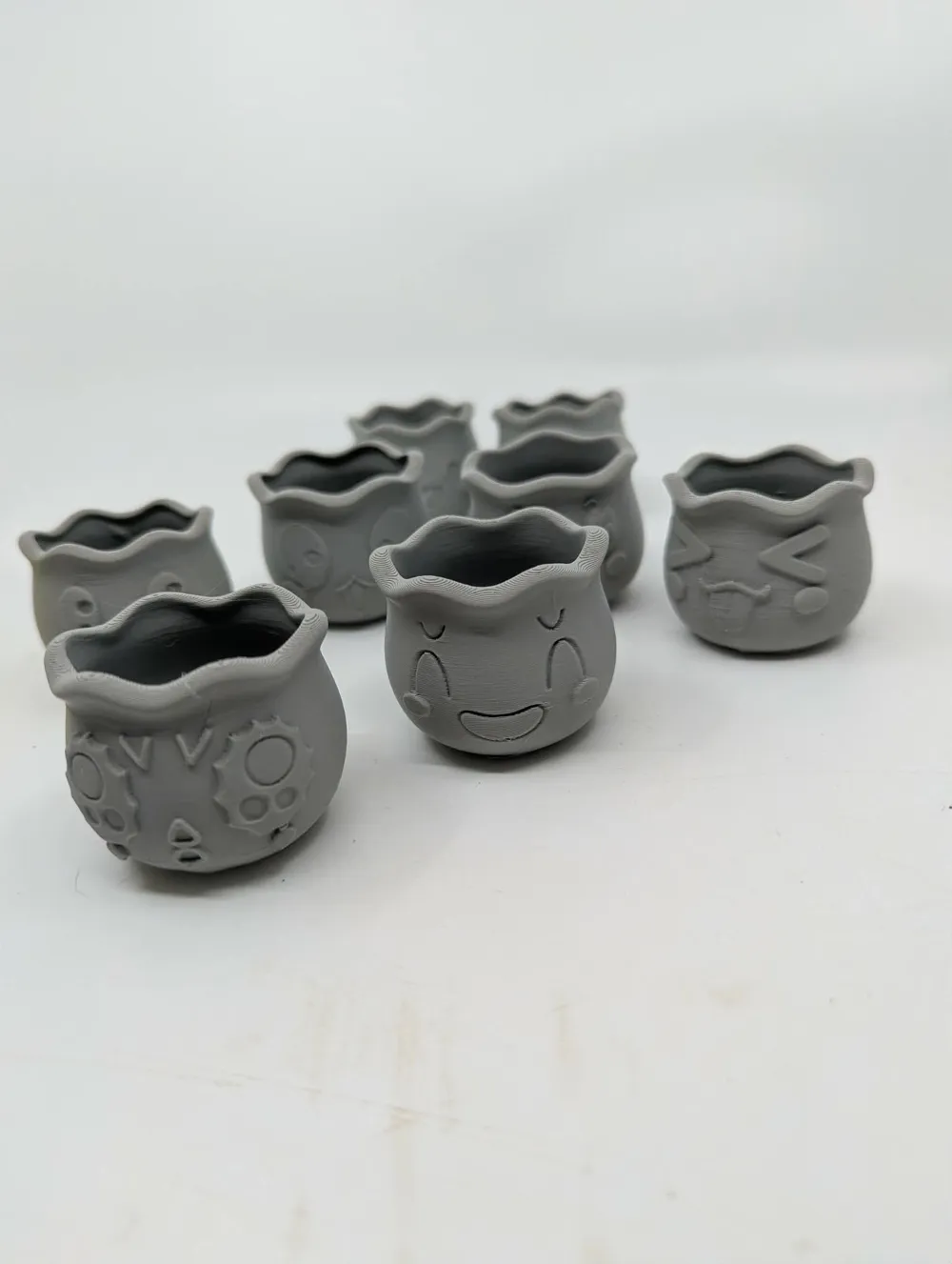 Cute Face Emoji Planters | Succulent Pots - Free 3D Print Model ...