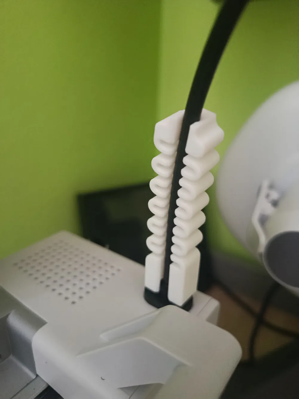 Flexible Cable Guide for A1 and A1 mini - Free 3D Print Model - MakerWorld