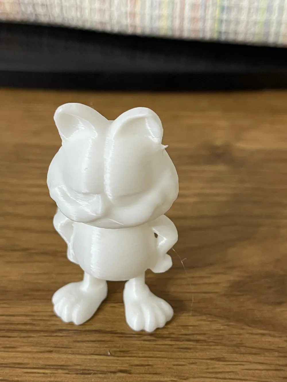 Garfield (de pie) por Andulka - MakerWorld