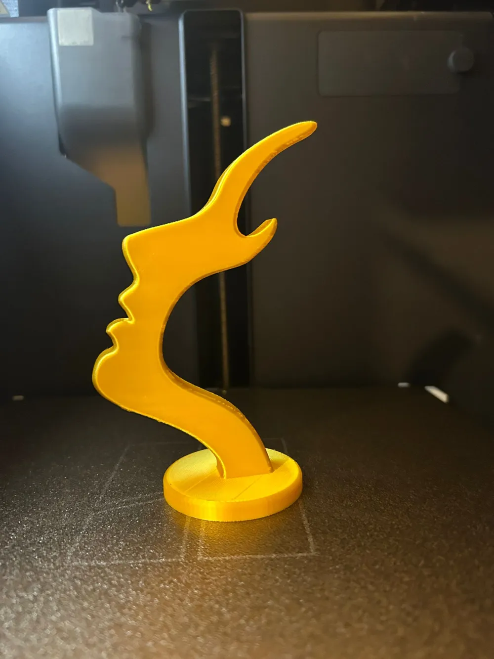 WaveFrame – Modern Sunglasses Display Stand - Free 3D Print Model ...