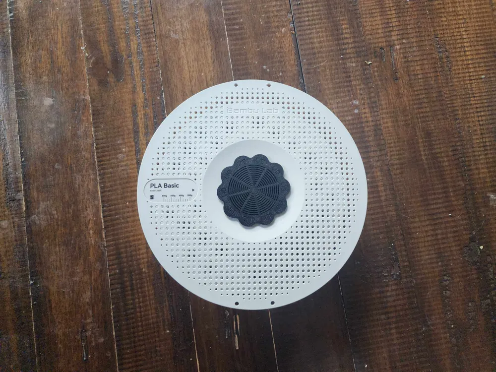 Reusable Bambu Lab Spool Desiccant Pod Remixed by blitzarproduction ...