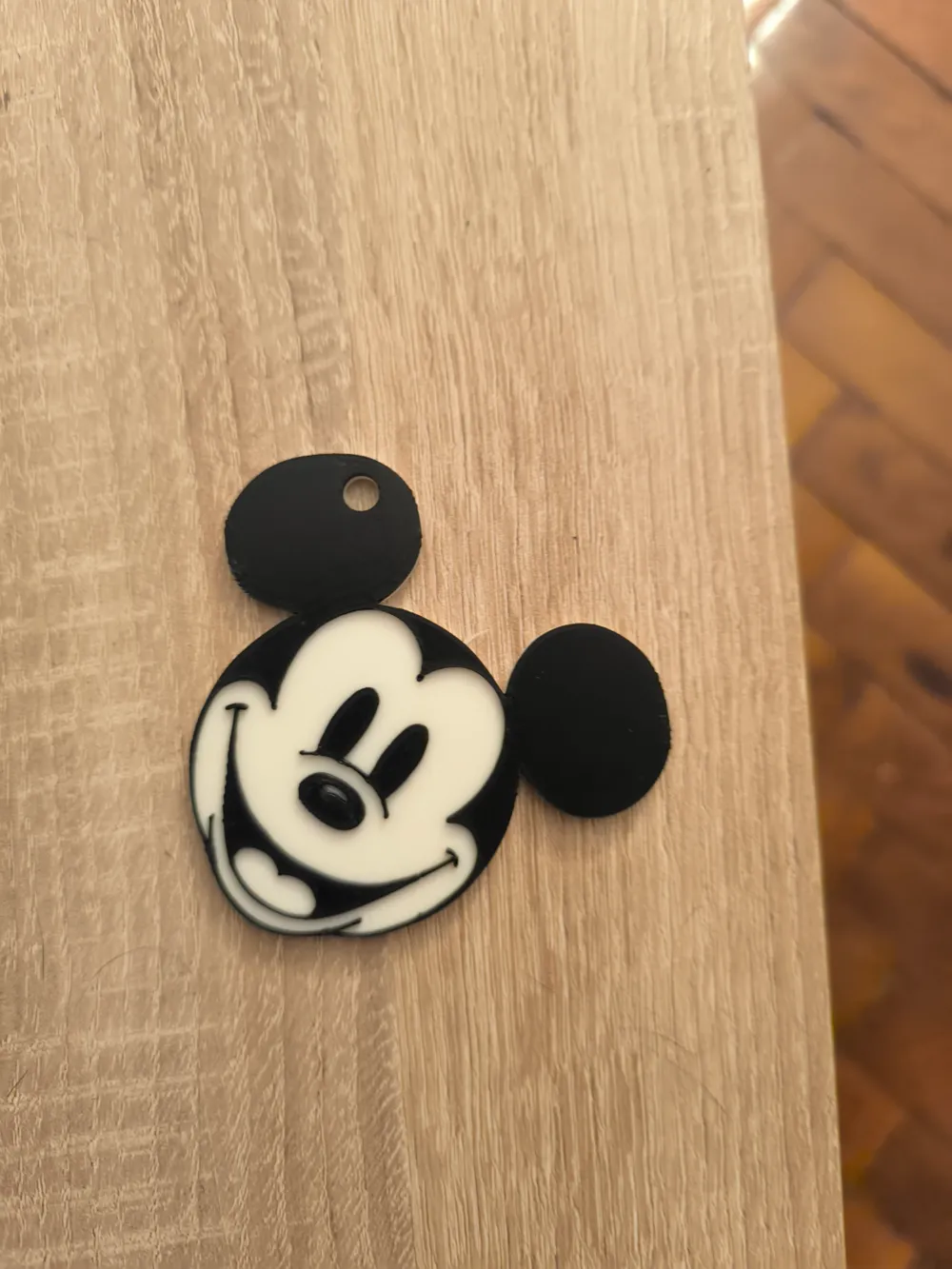 Mickey Mouse keychain by tomim852 - MakerWorld