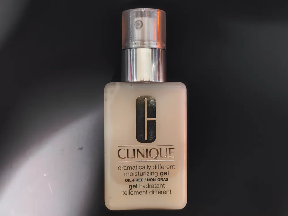 Clinique Dramatically Different Bottle Cap by Denny MakerWorld ...