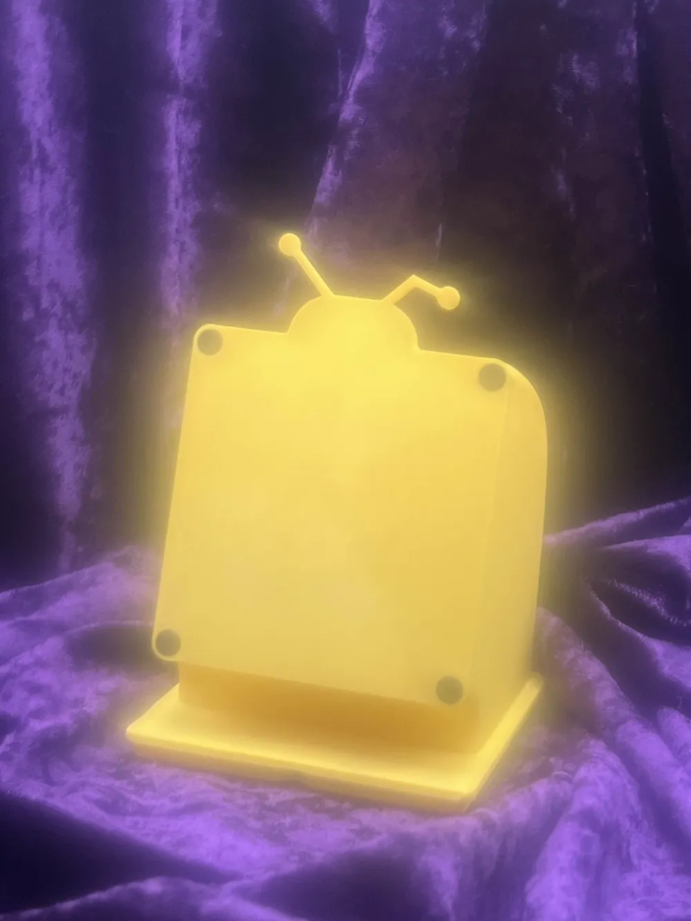 Playdate TV Stand - Gridfinity Compatible by Somedude007 - MakerWorld