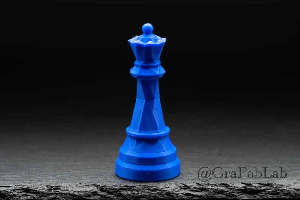 Monarch Noir "Queen" - chess piece - Free 3D Print Model - MakerWorld