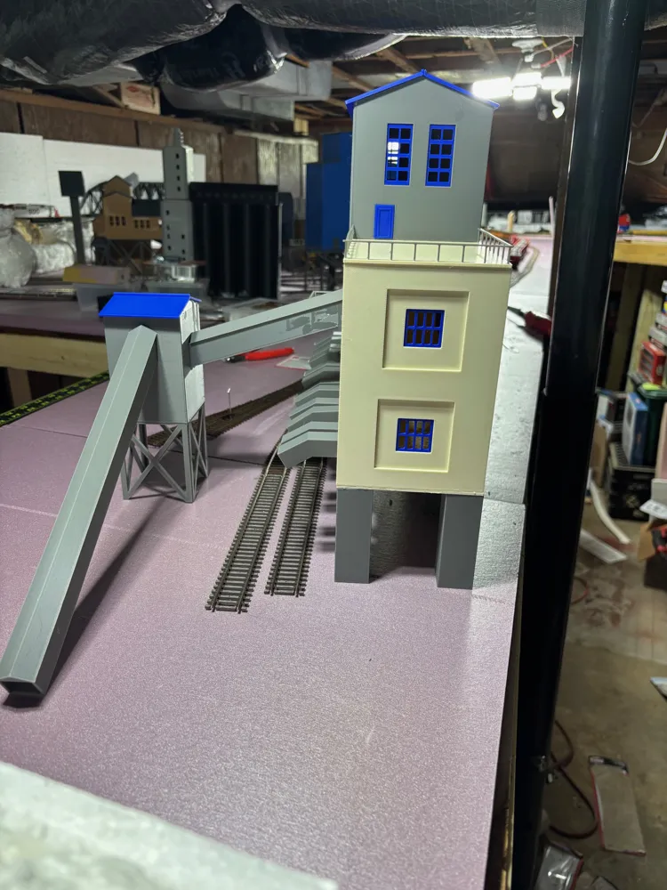 HOスケール砂利工場 by Eric The Viking MakerWorld：無料3Dモデルをダウンロード