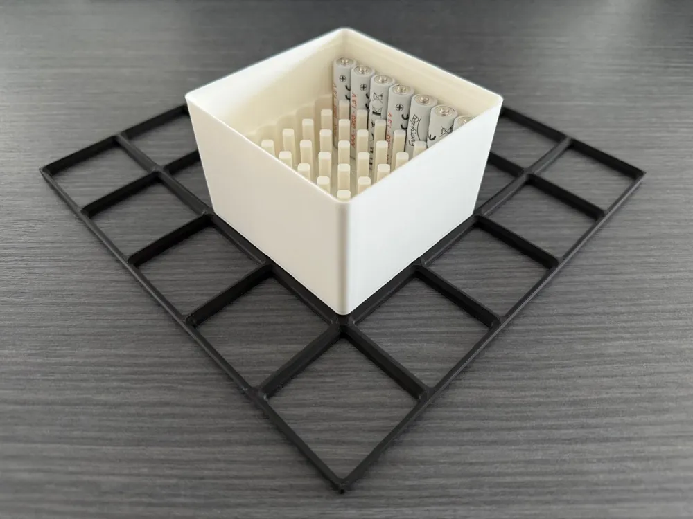 Gridfinity battery bins (AA; AAA; CR2032; LR44) by DESIGN BY HANS ...