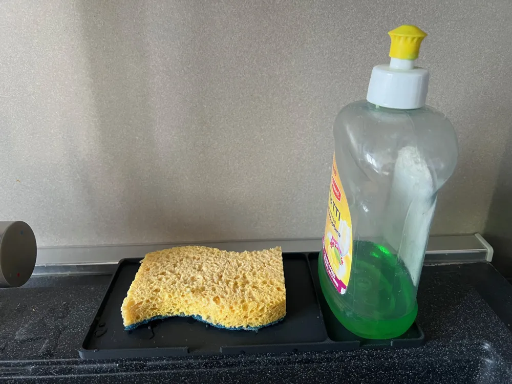 Sponge Holder - Free 3D Print Model - MakerWorld