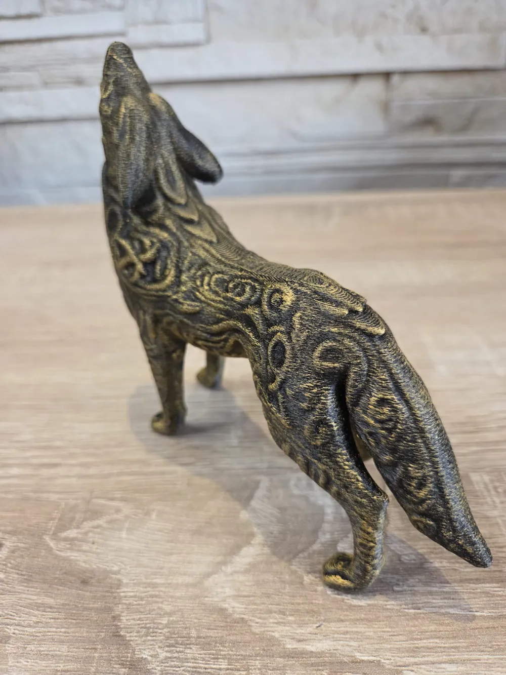 Standing Wolf with Pattern by Christian MakerWorld: Download Free 3D Models