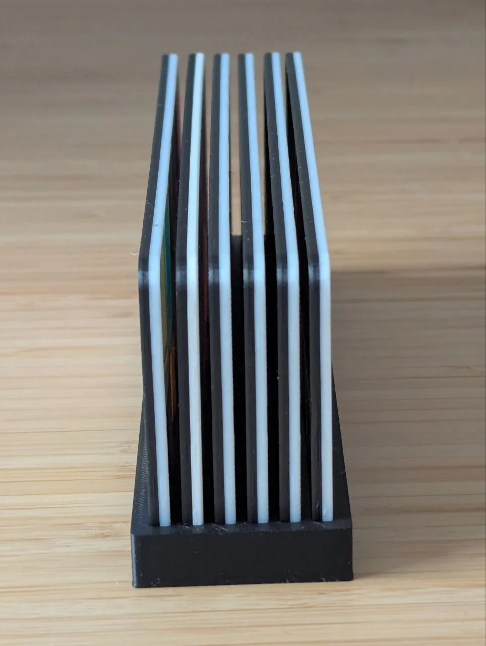 Simple swatch display board holder by EnriqueRMG MakerWorld: Download ...