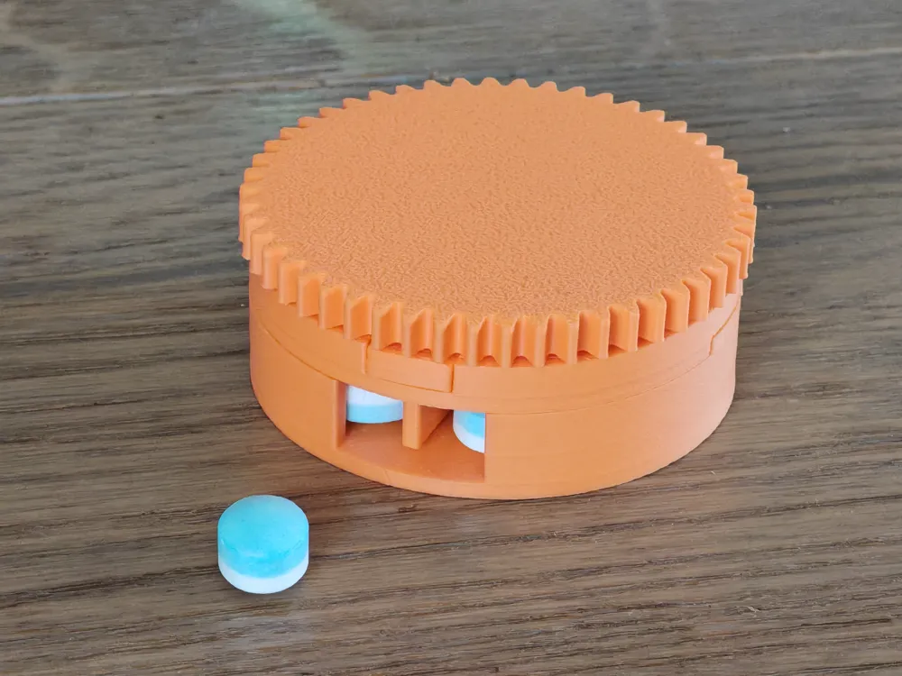 Super-Clicky Rotating Mint Dispenser by 3DPrintingKing - MakerWorld