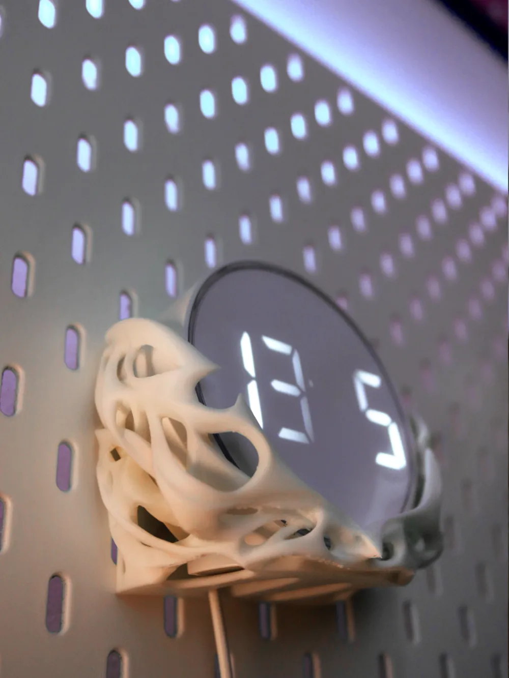 Clock holder (for IKEA Skadis Pegboard) by BORSHCH - MakerWorld