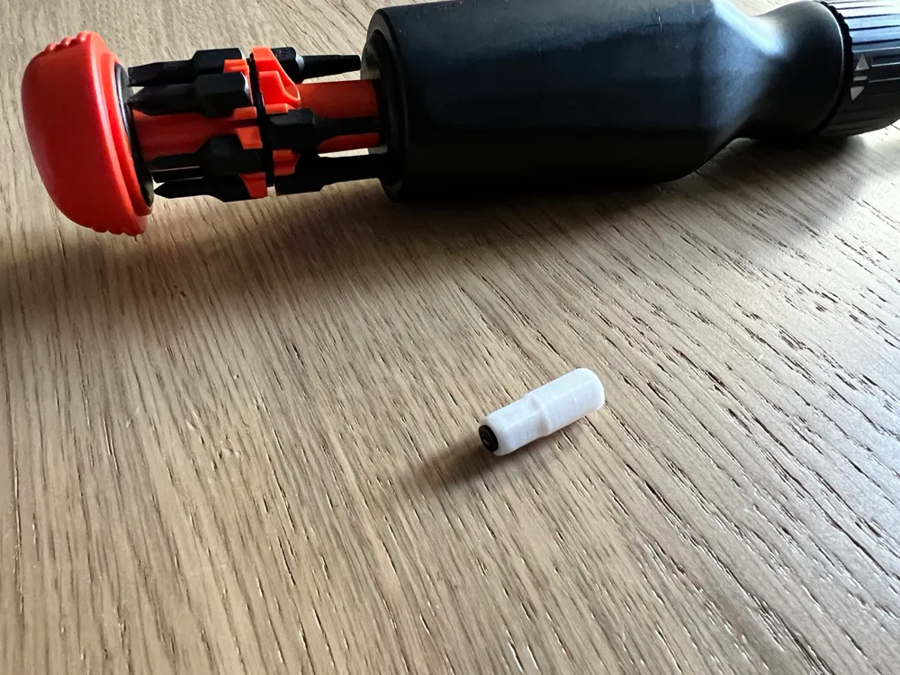 LTT Screwdriver 4mm iFixit precision bit adapter by alessaba - MakerWorld