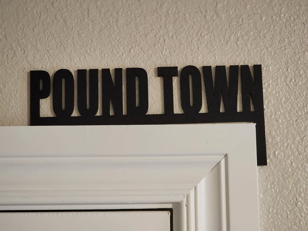Pound Town Door Corner by DREWZUKI - MakerWorld