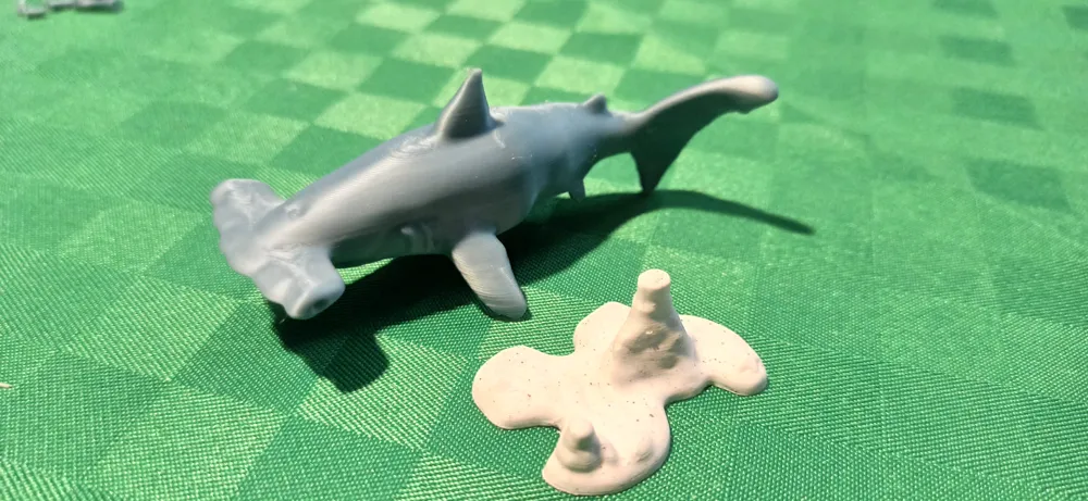 Hammerhead shark with base - Scalable by Savo222 MakerWorld: Download ...