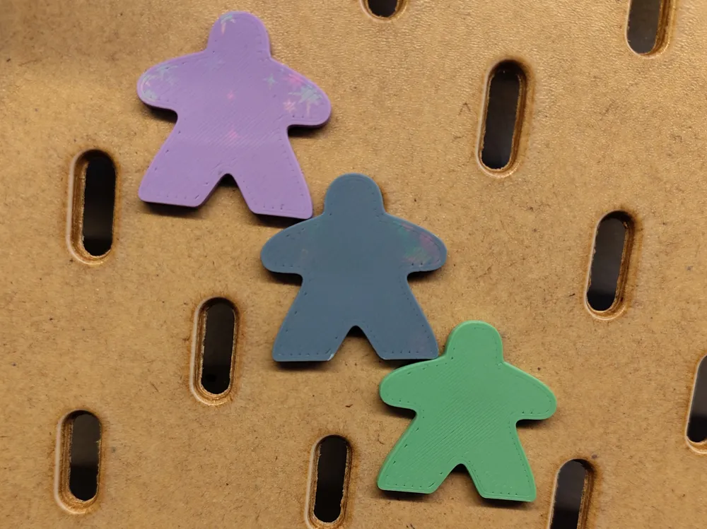 Skadis Meeple Maskottchen – Kostenloses 3D-Druckmodell – MakerWorld