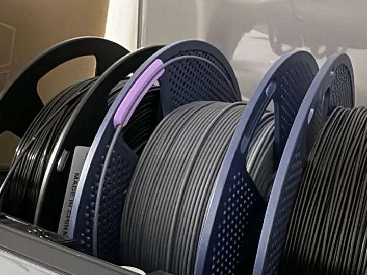 Filament Clip for SUNLU V3 Spools - Free 3D Print Model - MakerWorld