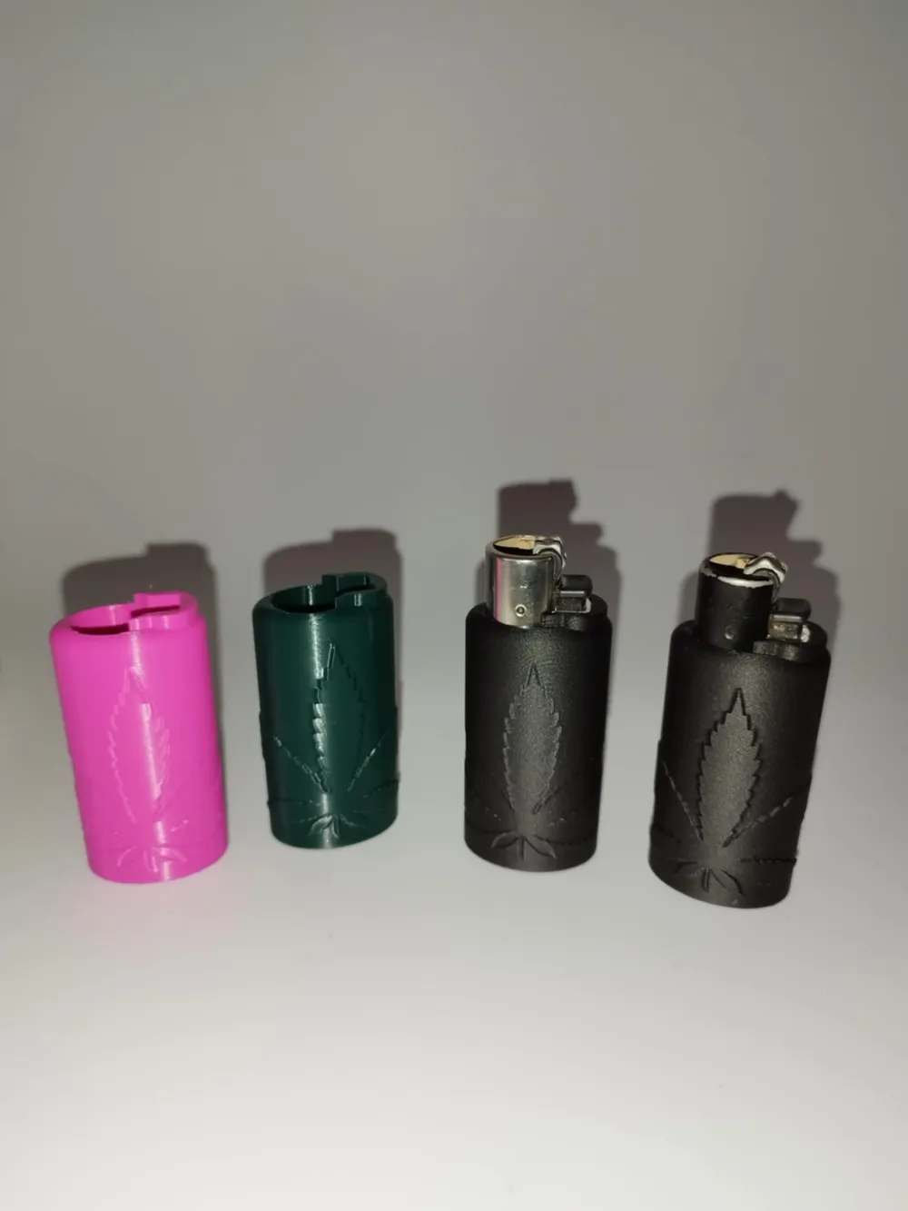 Clipper lighter case/sleeve with weed leaf - Free 3D Print Model ...