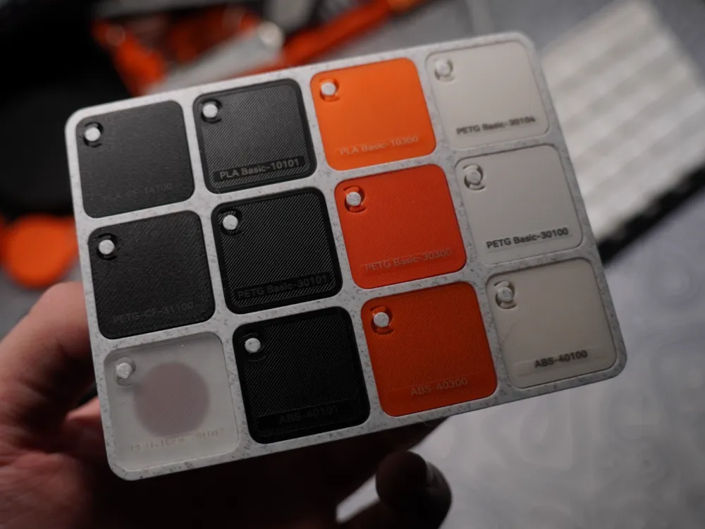 Simple BAMBU LAB 12 Swatches Holder Display by BorgoTechSpace ...