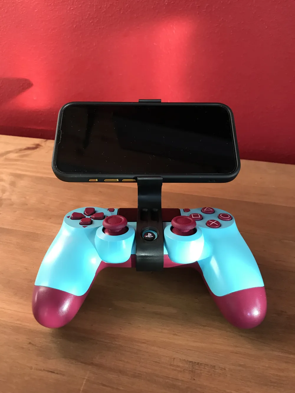 PS4 Controller Phone Mount by redkat MakerWorld: Download Free 3D Models